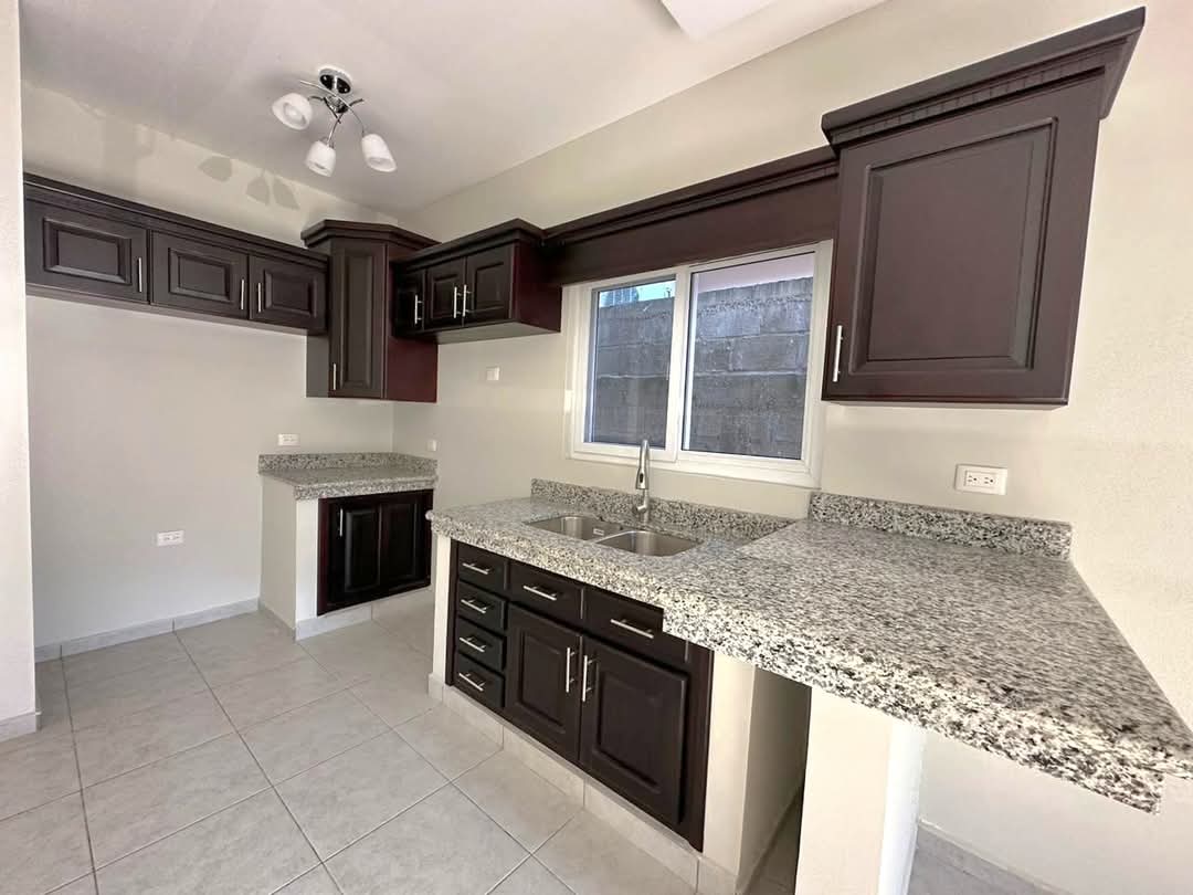Se Alquila Casa 1 Nivel En Residencial Rancho Tara - ZEYLA Soluciones