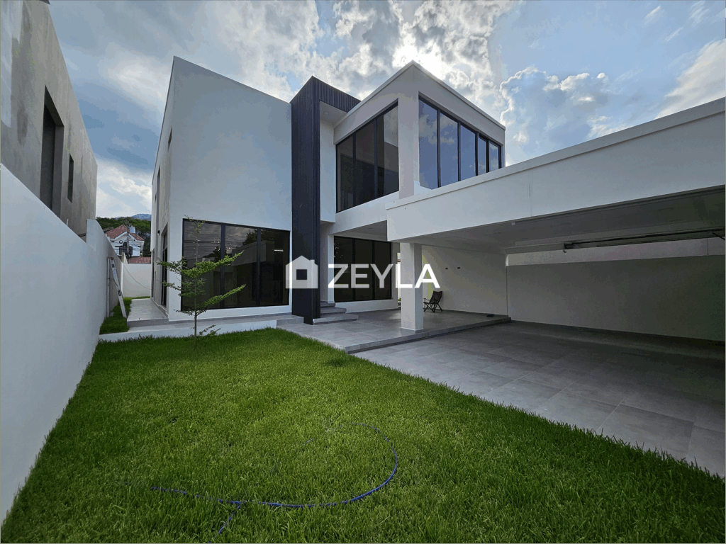 Se Vende Casa En Residencial El Pedregal - ZEYLA Soluciones